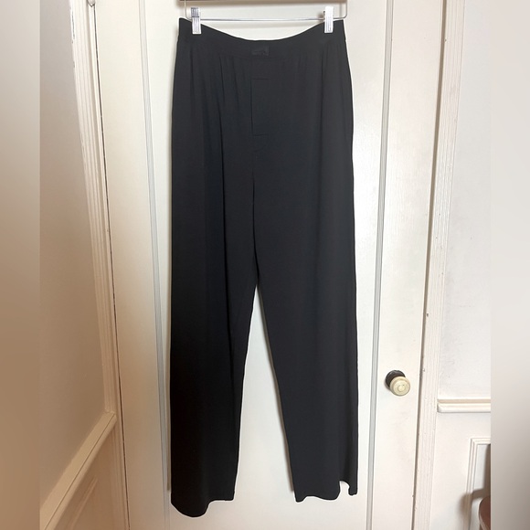 SKIMS | Pants & Jumpsuits | Skims Onyx Boyfriend Loose Pant Nwt | Poshmark